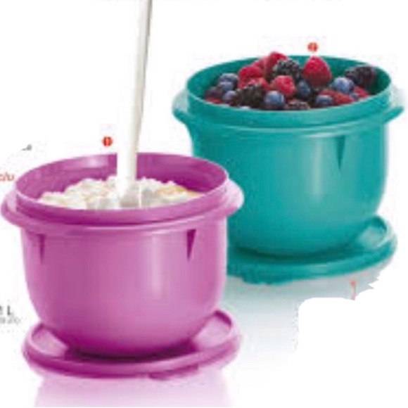 Tupperware | Kitchen | Tupperware Mixing Bowl Set Of 2 | Poshmark
